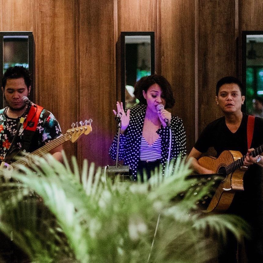 8 Cafe Dengan Live Music di Jakarta Selatan | Nonton Band Tiap Hari