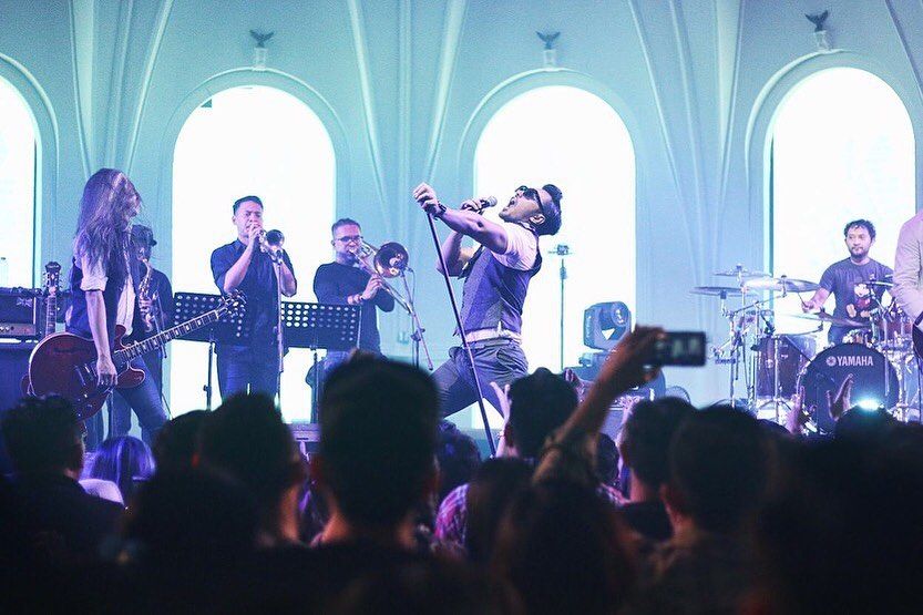 8 Cafe Dengan Live Music di Jakarta Selatan | Nonton Band Tiap Hari