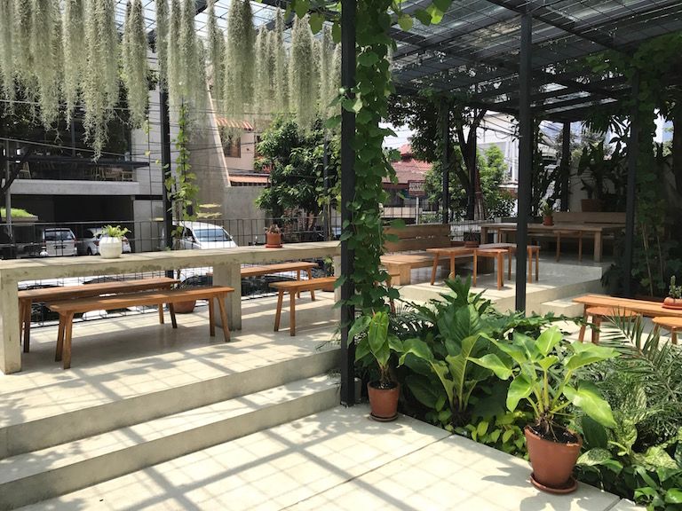 6 Restoran dan Kafe Senopati yang Wajib Kunjung