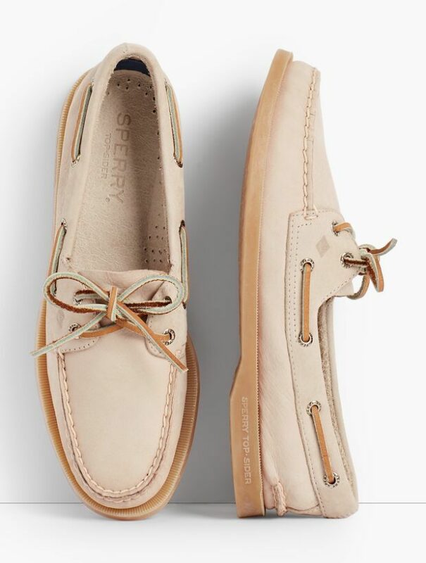 Ini 36 Jenis Sepatu Wanita Terpopuler yang Harus Kamu Tahu!