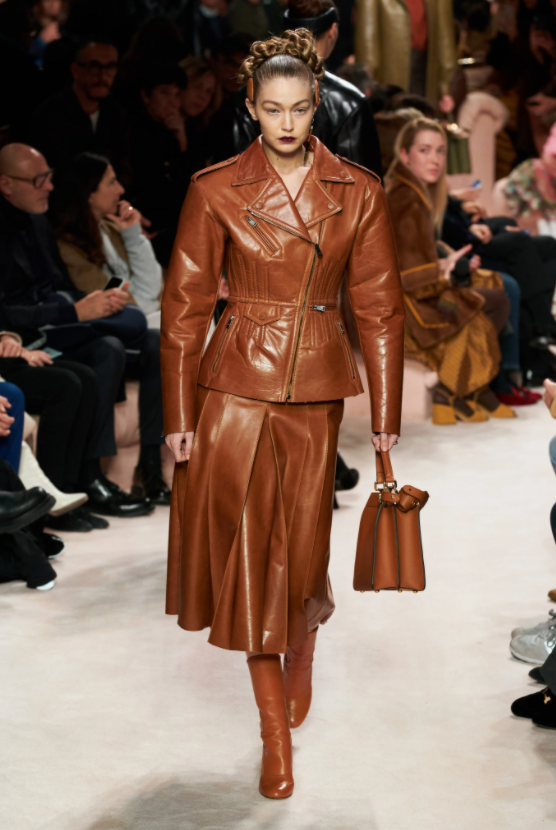 Cek 9 Tren Fashion Fall/Winter 2020 dengan 'Lampu Disko'!