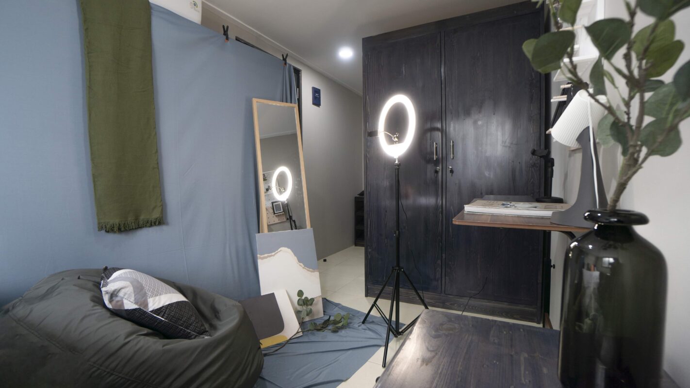 5 Tips Dekorasi Kamar Content Creator yang Kreatif dan Estetik!