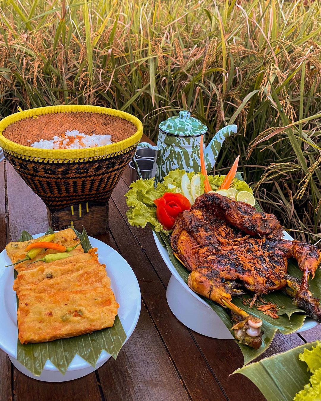 6 Tempat Makan Keluarga di Sentul | Nyaman, Luas, dan Makan Puas!