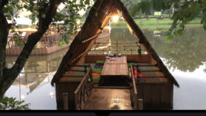 6 Tempat Makan Keluarga di Sentul | Nyaman, Luas, dan Makan Puas!