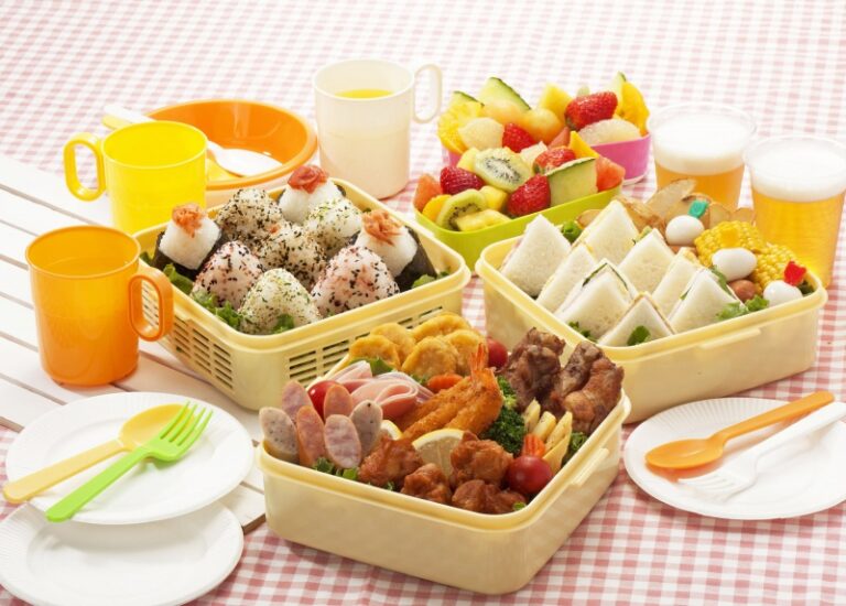 10 Resep Ide Bekal Piknik yang Praktis | Cepat dan Nggak Pakai Ribet!