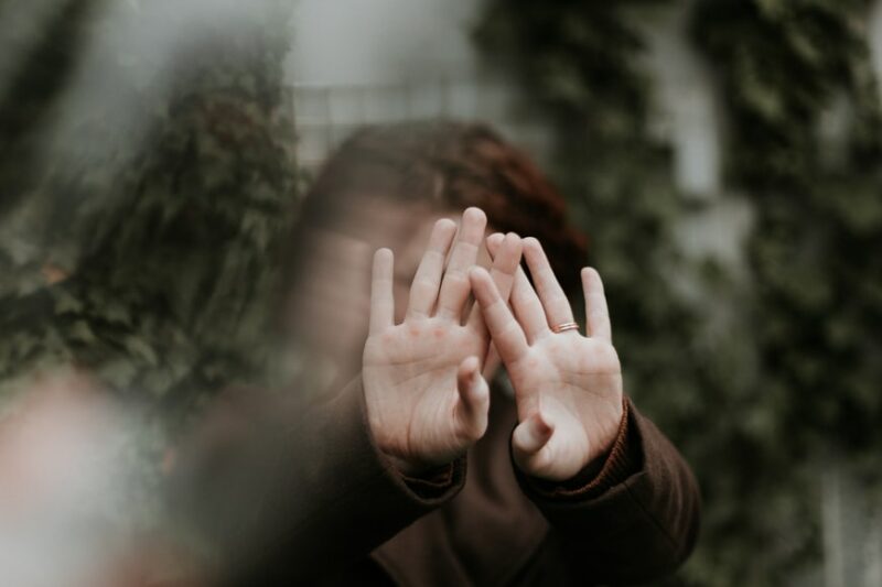 5 Perbedaan Introvert dan Pemalu, Serupa tapi Tak Sama! 5 Perbedaan Introvert dan Pemalu, Serupa tapi Tak Sama!