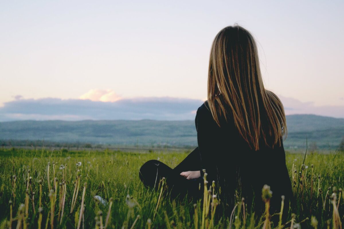 5 Perbedaan Introvert dan Pemalu, Serupa tapi Tak Sama! 5 Perbedaan Introvert dan Pemalu, Serupa tapi Tak Sama!