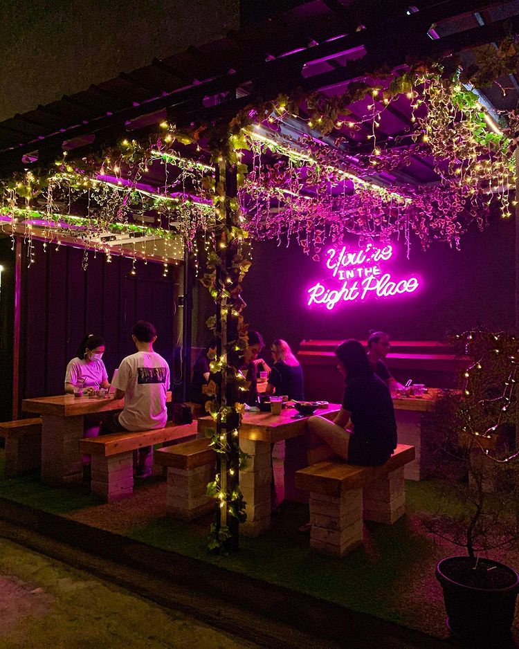 5 Kafe di Pasar Baru yang Asyik untuk Nongkrong dan Kerja