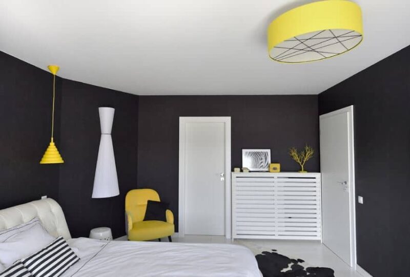 5 Tips Desain Kamar Warna Hitam yang Elegan dan Tidak Suram