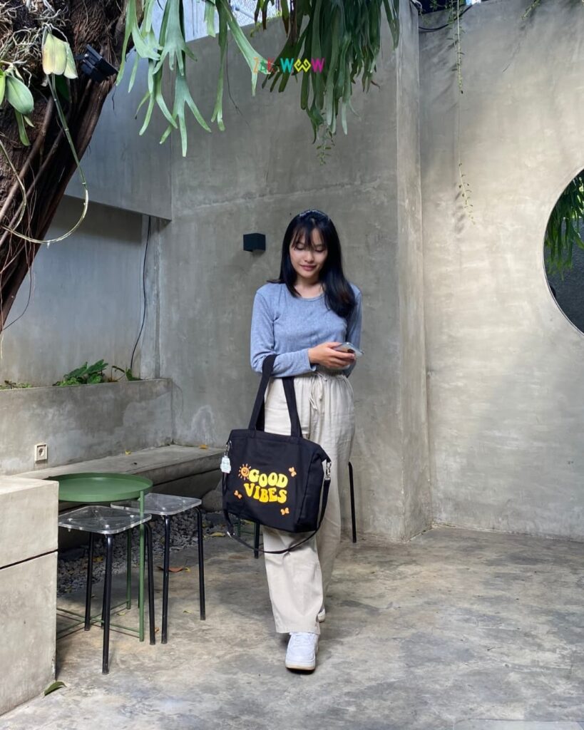 7 Tas Kuliah buat ke Kampus yang Fashionable dan Muat Banyak