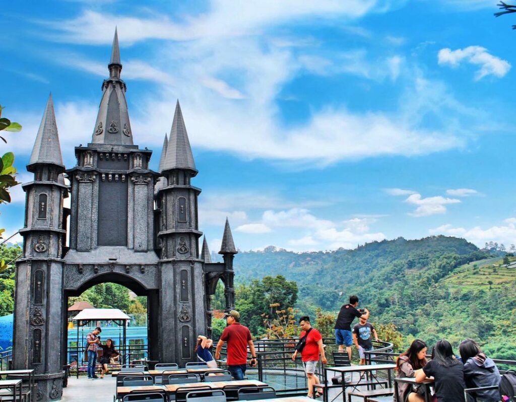 5 Tempat Wisata Dekat Ciumbuleuit Bandung yang Unik dan Hits