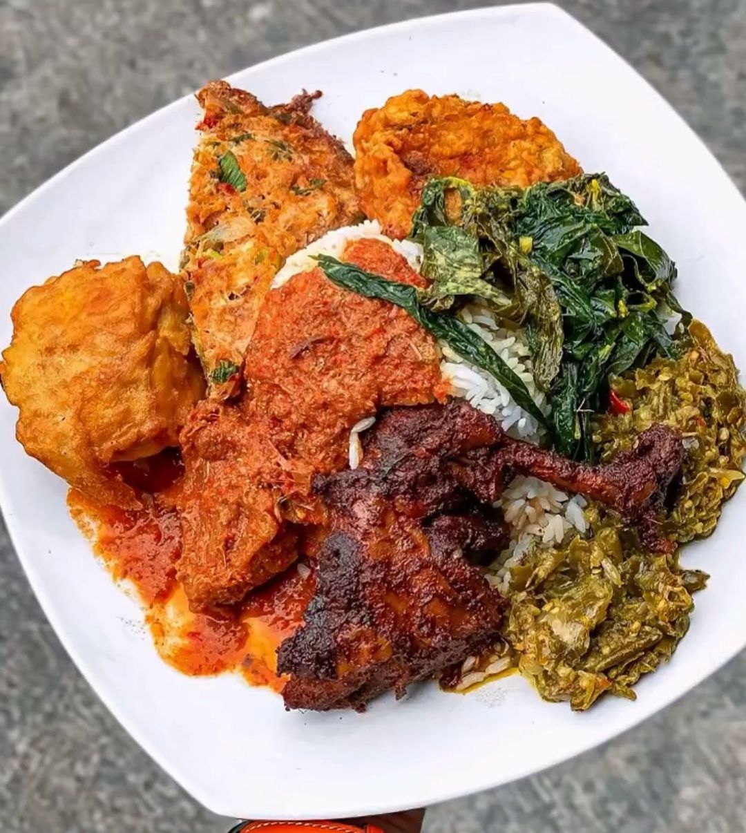 5 Kuliner di Benhil dekat Kost Rukita Eight Residence yang Wajib Coba!