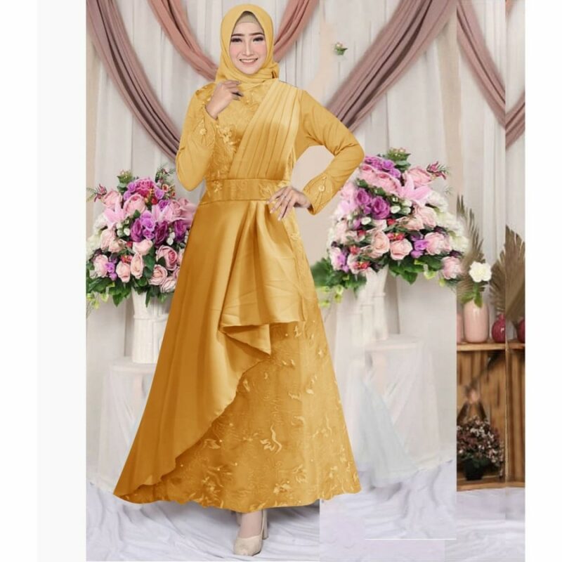 32 Model Gamis Brokat Kombinasi Satin Terbaru, Bikin Tampil Elegan