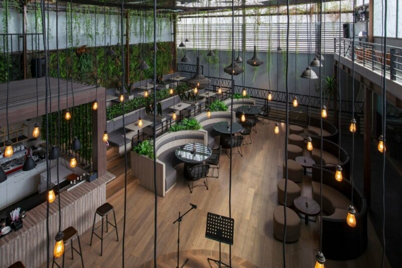 6 Rekomendasi Cafe Estetik Surabaya yang Instagrambale