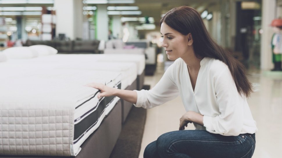 13 Merk Spring Bed Terbaik 2022 dan Daftar Harganya