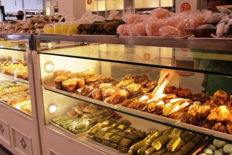 14 Toko Kue Legendaris Ini Tetap Eksis Meski Usianya Ratusan