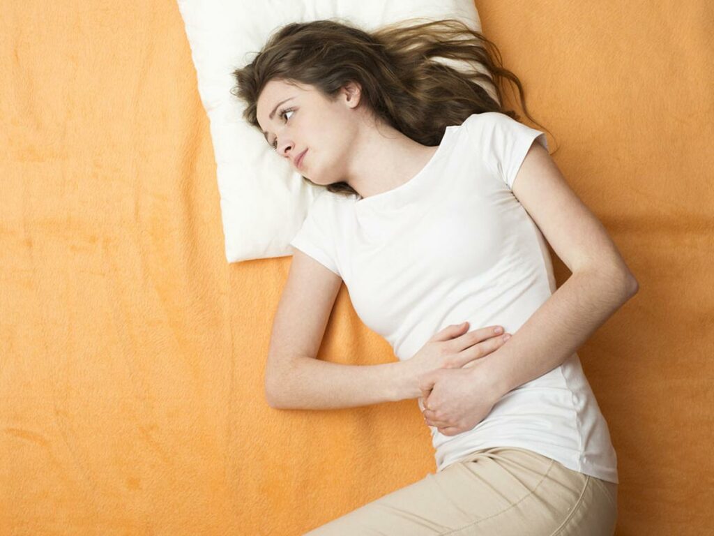 Sering Alami Sakit Perut Bagian Bawah? Ini 10 Penyebabnya - Rukita