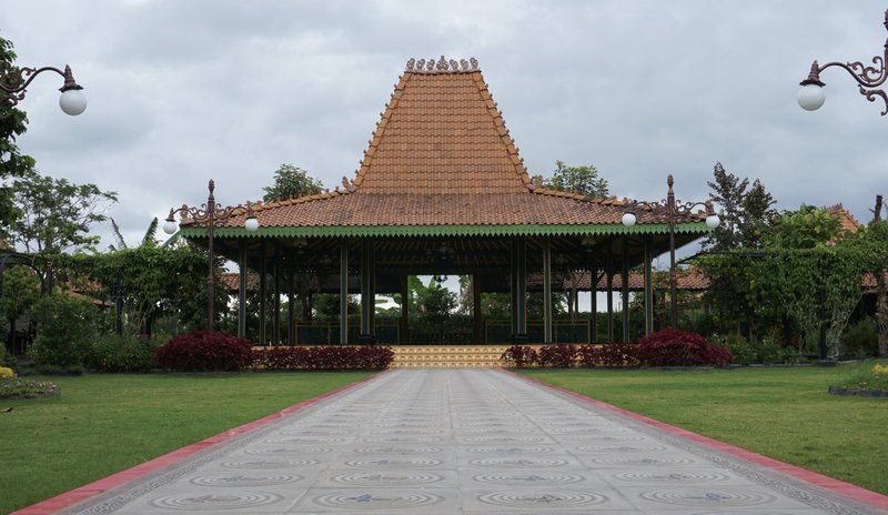 Rumah Adat dari Jawa Tengah adalah Joglo? Ini Nama dan Gambarnya