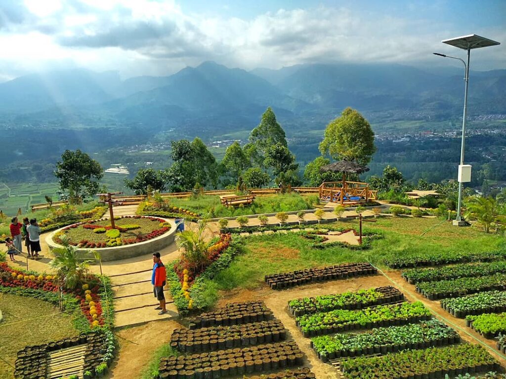 10 Wisata Pujon Malang yang Paling Hits Tapi Gak Ngebosenin