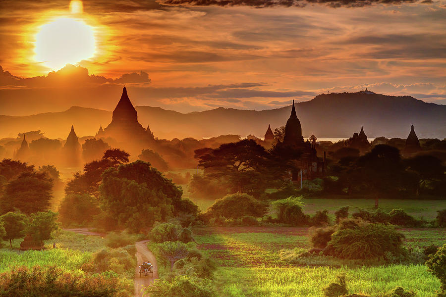 10 Tempat Terbaik di Dunia untuk Melihat Sunset, Salah Satunya Bali! 10 Tempat Terbaik di Dunia untuk Melihat Sunset, Salah Satunya Bali!