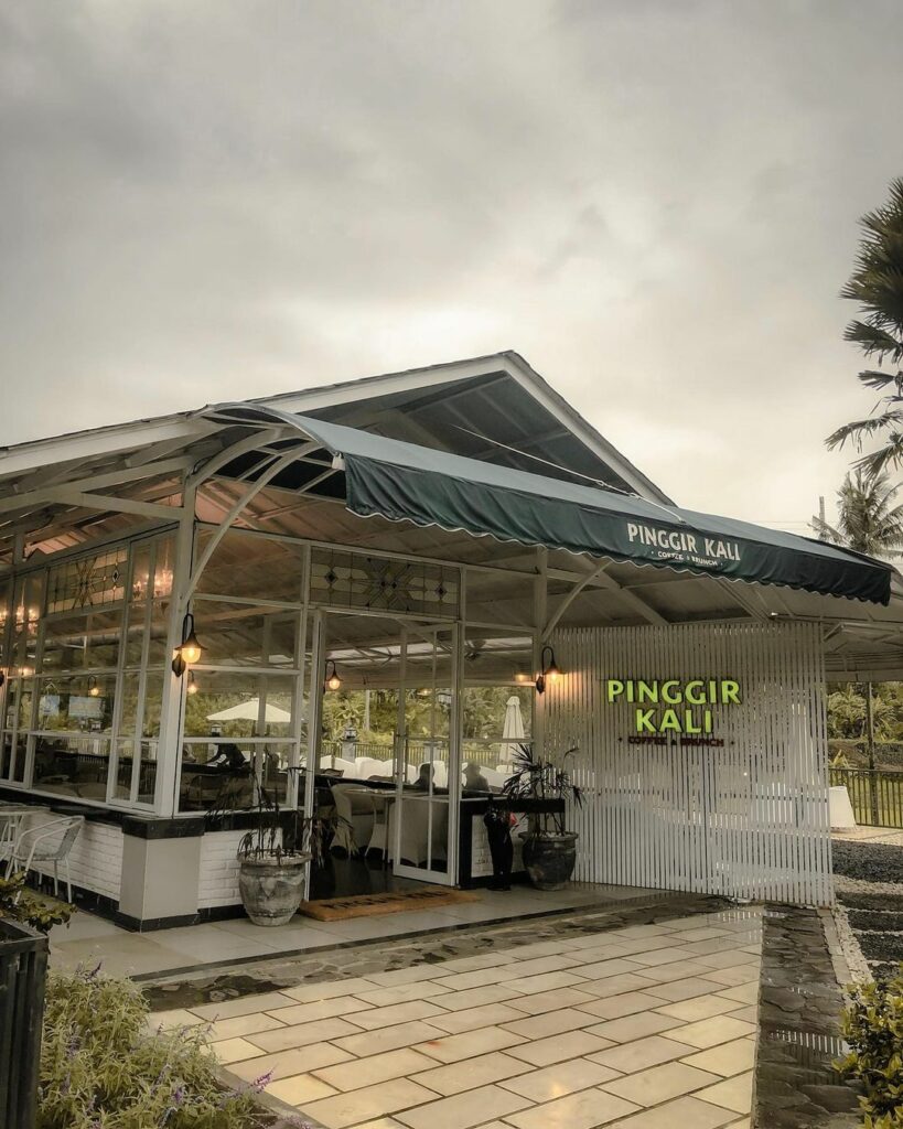 5 Restoran dan Cafe Hits di Puncak Cisarua Bogor, Adem Banget!