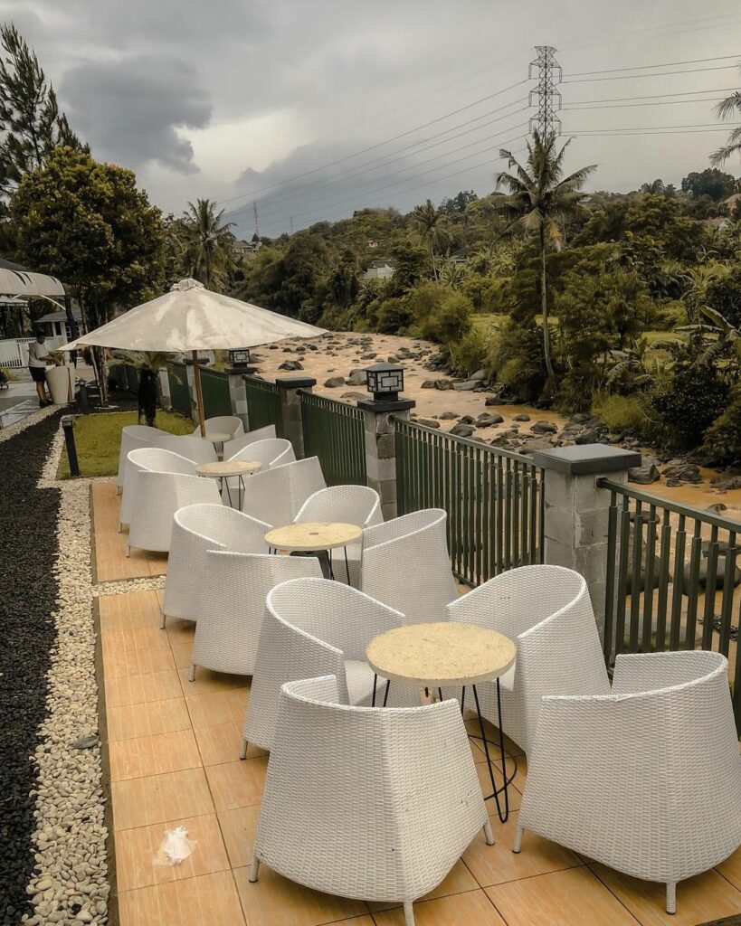 5 Restoran dan Cafe Hits di Puncak Cisarua Bogor, Adem Banget!