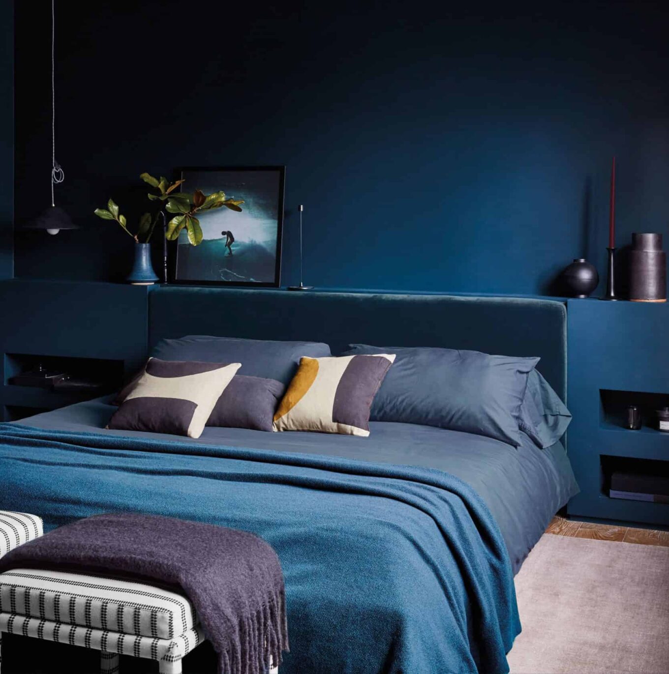 10 Desain Kamar Aesthetic Gelap | Nuansa Lebih Nyaman!