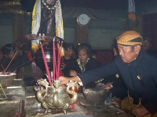 Kenali 13 Ragam Kepercayaan di Indonesia yang Masih Dianut hingga Kini