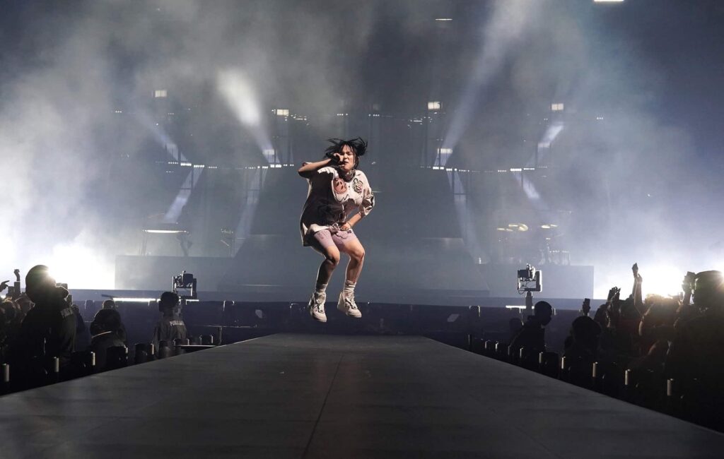 Tiket Konser Billie Eilish Asia 2022 Masih Ada! Cek Bocoran Setlist di ...