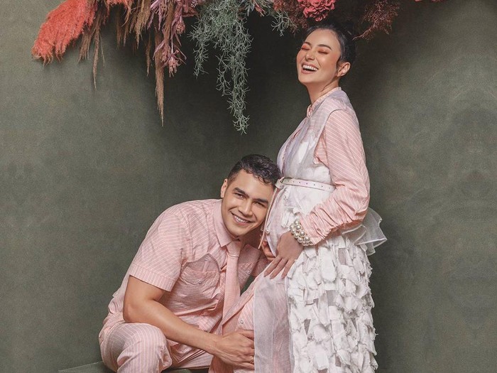 Selain Deddy Corbuzier, 20 Artis Ini Memilih Menikah Diam-diam