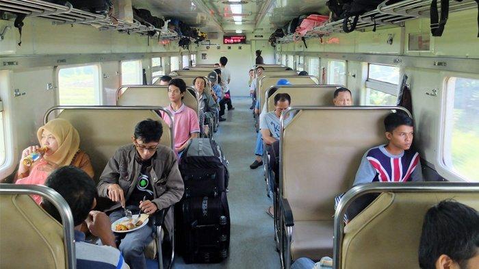 Perbedaan 4 Kelas Kereta Api Ekonomi, Eksekutif, Bisnis, dan Premium