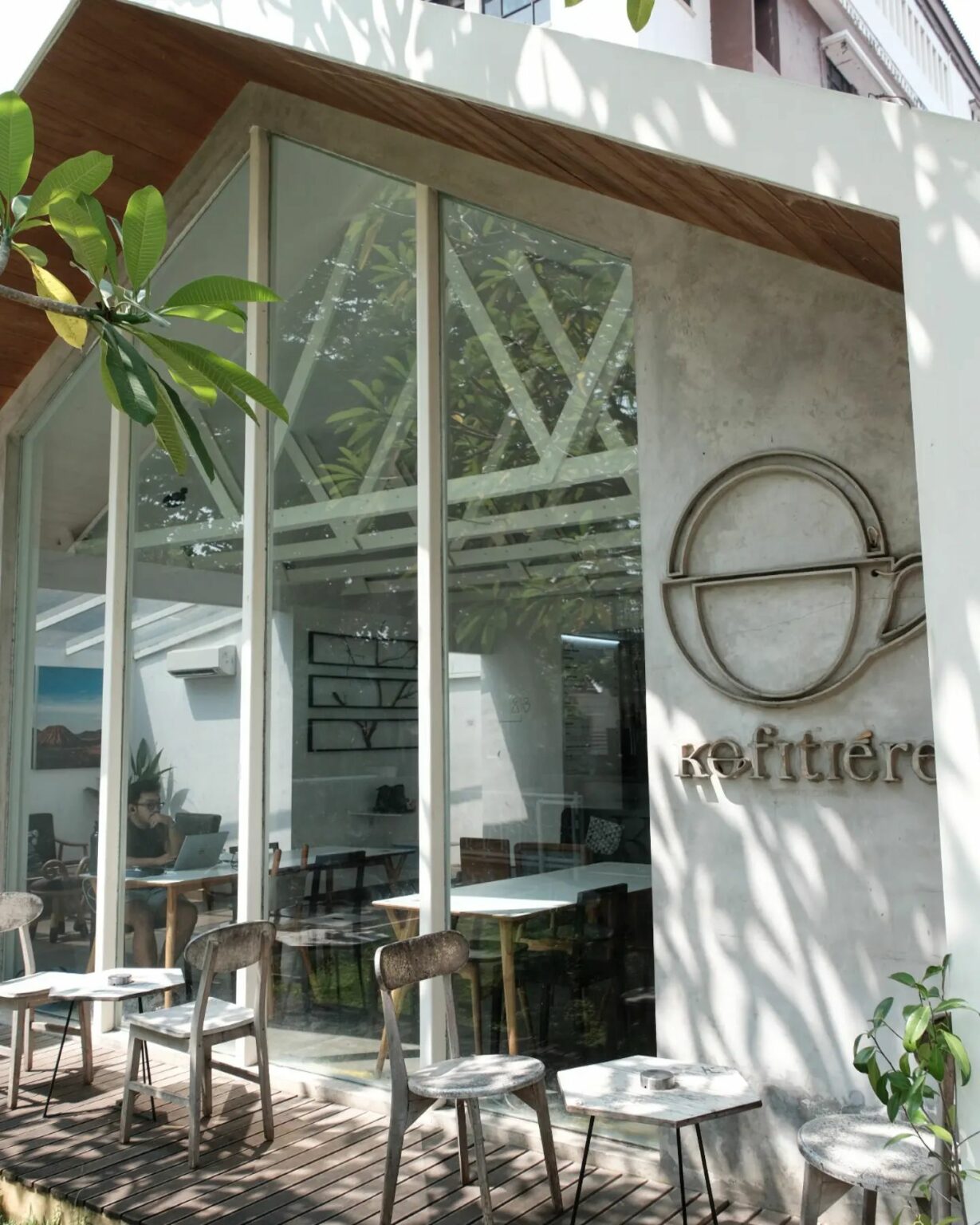 5 Cafe Terbaru di Semarang yang Nyaman Buat Nongkrong Bareng