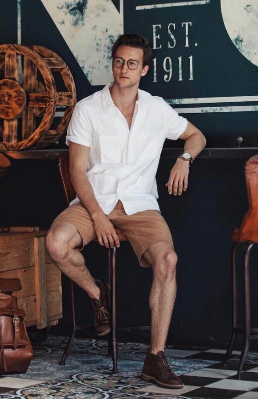 20 Inspirasi Padu Padan Kemeja Putih yang Nggak Membosankan!