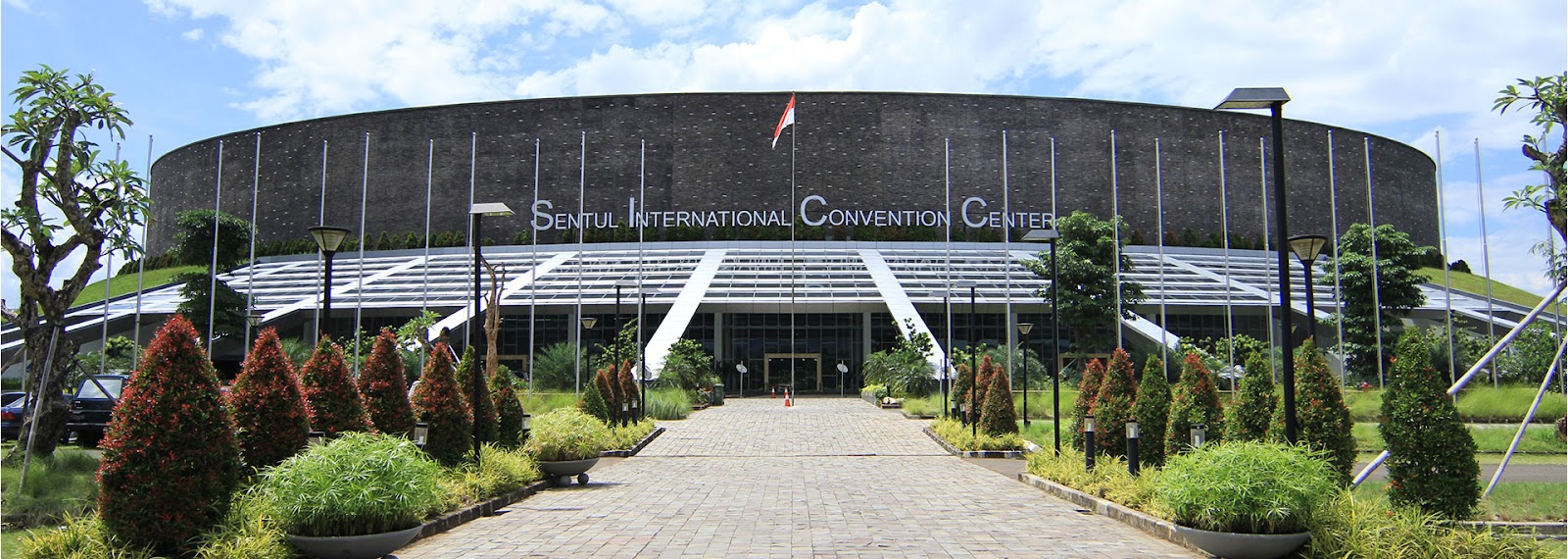 10 Venue Konser Terbesar di Indonesia, Bisa Tampung 77 Ribu Penonton