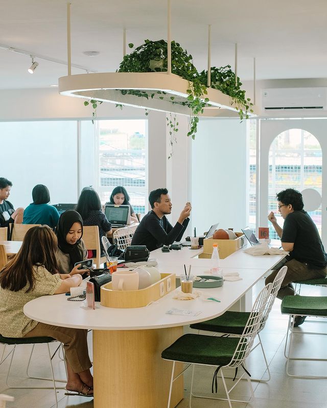 5 Cafe Dekat Kampus UNDIP, Tempat Nongkrong Mahasiswa Paling Seru! 5 Cafe Dekat Kampus UNDIP, Tempat Nongkrong Mahasiswa Paling Seru!
