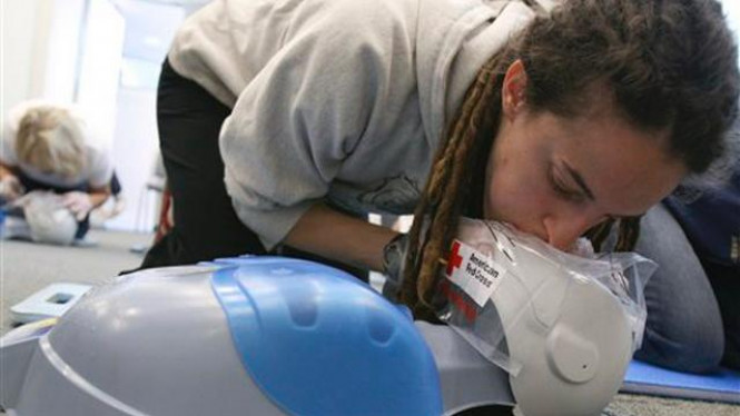 CPR adalah Pertolongan Pertama Henti Jantung, Ini Cara Melakukannya