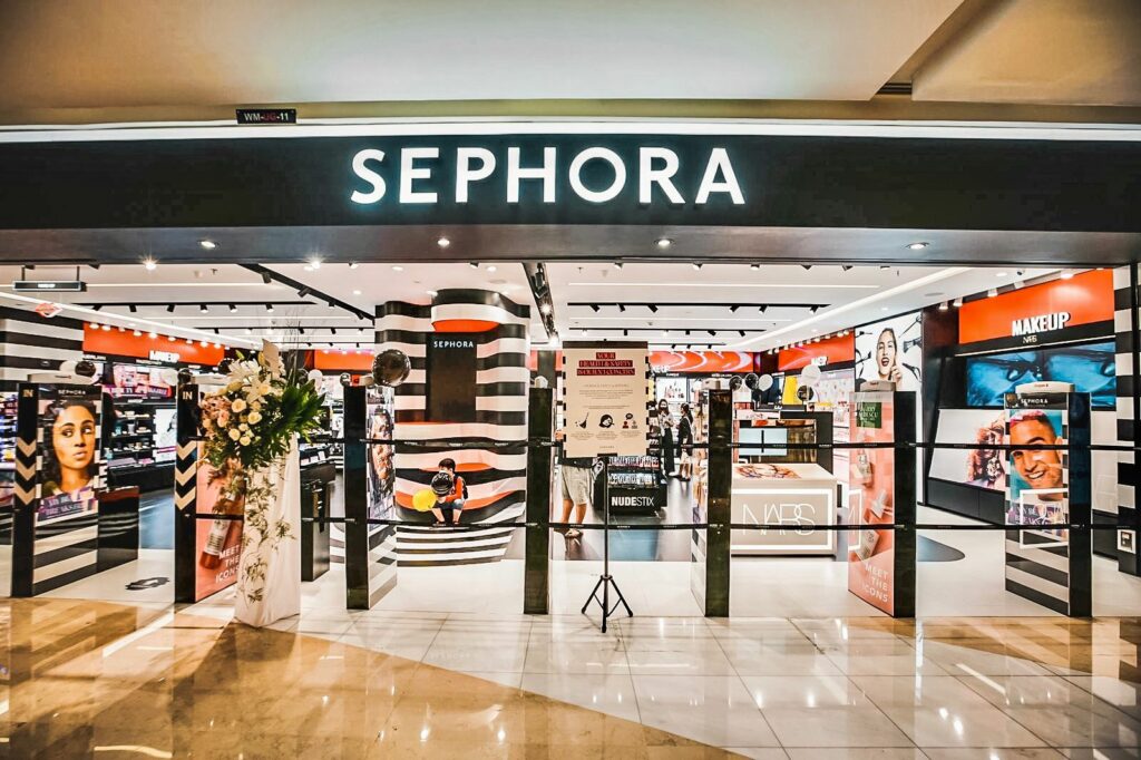 5 Toko Kosmetik Andalan Beli Makeup dan Skincare