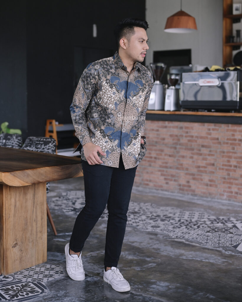 6 Outfit Kondangan Pria Ini Membuatmu Tampil Elegan, Cek di Sini! 6 Outfit Kondangan Pria Ini Membuatmu Tampil Elegan, Cek di Sini!